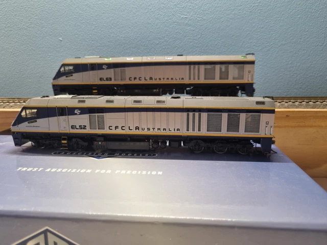 AUSCISION MODELS HO EL Class Locomotive CFCLA Twin Pack with sound $635 ...