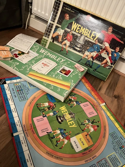 VINTAGE WEMBLEY STADIUM Board Game Football by Ariel 1960's Very Rare ...