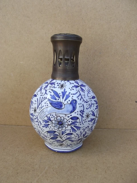 ANCIENNE LAMPE BERGER Delf ?? signé DE siglé à decors d oiseaux bleu à ...