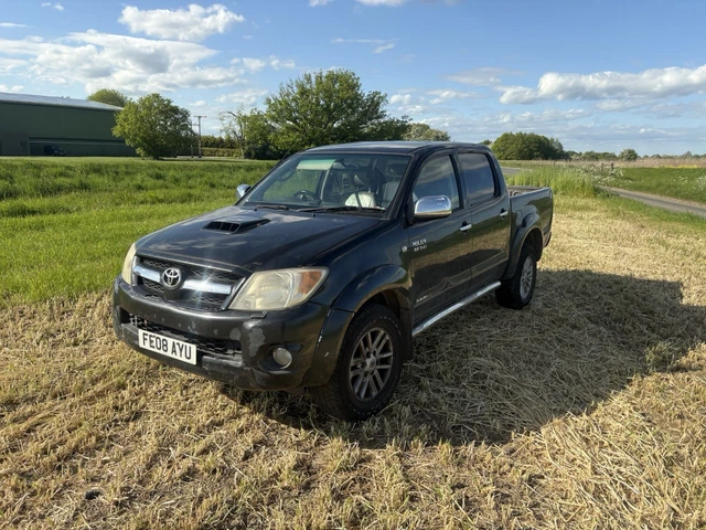 2008/08 3.0D4D TOYOTA Hilux Invincible D/Cab £3,495.00 - PicClick UK