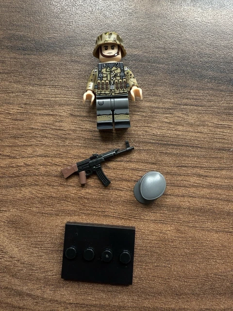 LEGO GERMAN SOLDIER World War 2 SS Panzer Grenadier £3.82 - PicClick UK