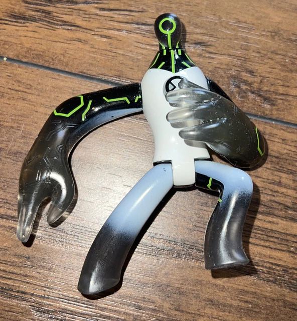 BEN 10 ALIEN Battle Pose Upgrade Action Figure Bandai Cartoon Network ...