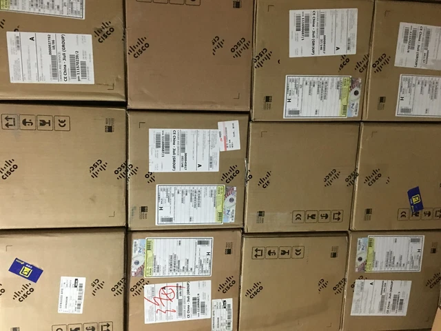 INTERRUPTEUR CISCO C9200L-24T-4G-E veuillez nous contacter avant de ...