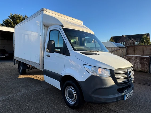 MERCEDES SPRINTER LUTON box van with tail lift AUTO £7,750.00 - PicClick UK