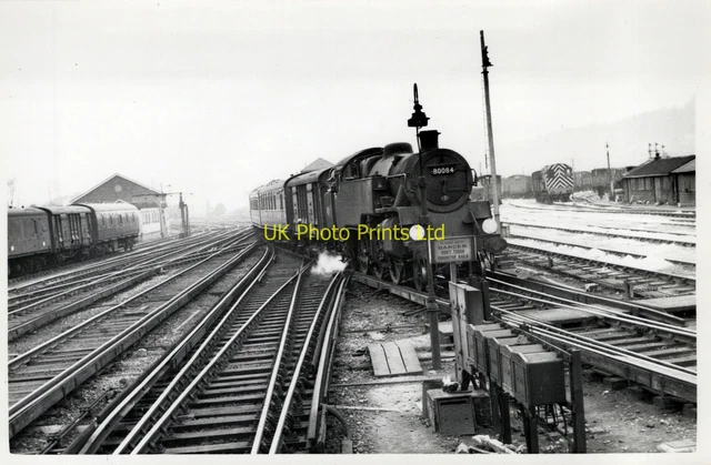 PHOTO RAILWAY BR STD 2-6-4T 80084 ex Reading Train arrives Redhill ...