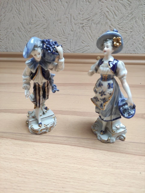 PORZELLAN 2 FIGUREN Volkstedt Rokoko/Barock mit Beschädigungen Dame und ...