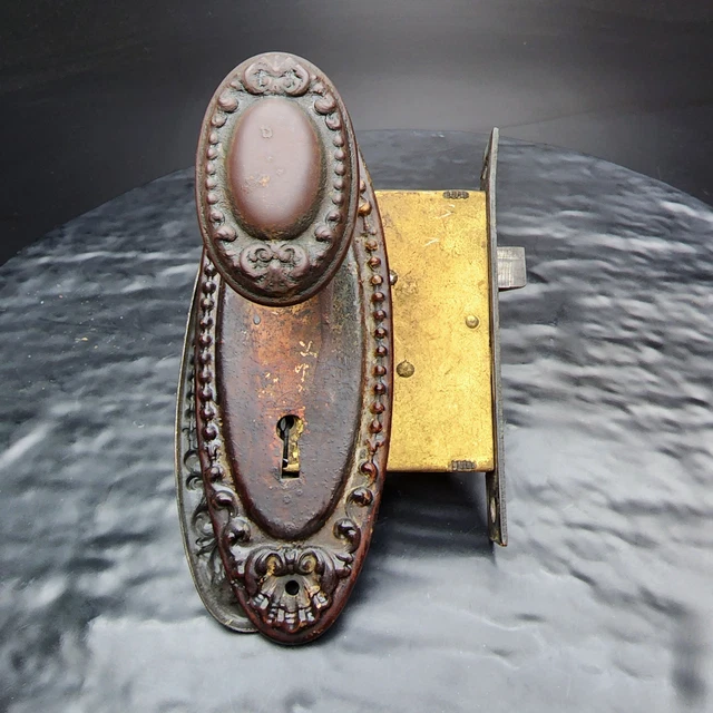 ANTIQUE SKELETON KEY Door Lock Set, Art Deco Knobs, Iron Escutcheons ...