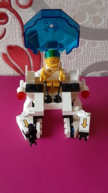 LEGO SPACE FUTURON Set 6848 Strategic Pursuer Complet EUR 5,90 ...