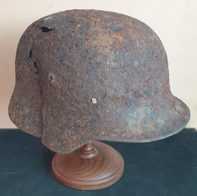 WW2 GERMAN M35 Blast-Damaged Helmet Shell from The Battle of Carentan ...