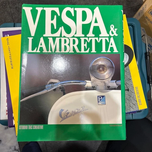 LIBRO SCOOTER VESPA e Lambretta con foto, illustrato, usato fuori ...