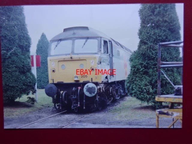 PHOTO BR Class 47 Diesel Loco No 47205 £1.90 - PicClick UK