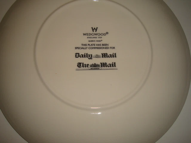 WEDGWOOD DAILY MAIL - Golden Jubilee Queen Elizabeth II - 2002 ...