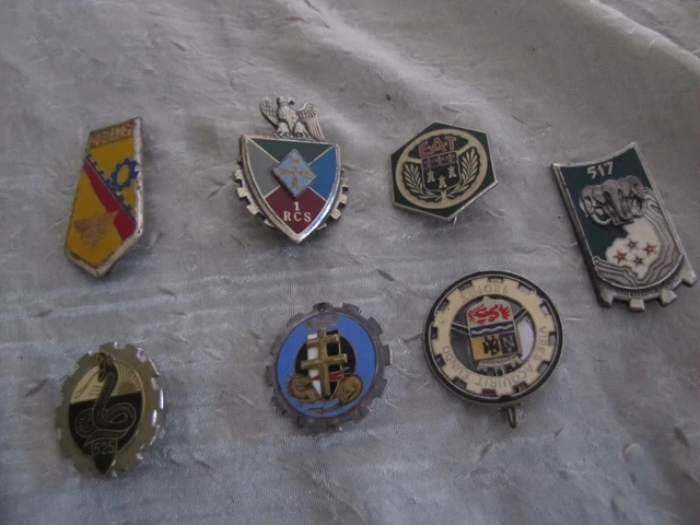LOT INSIGNE MILITAIRE x7 TRAIN 517 regiment 120 compagnie CRT 525 EAT ...