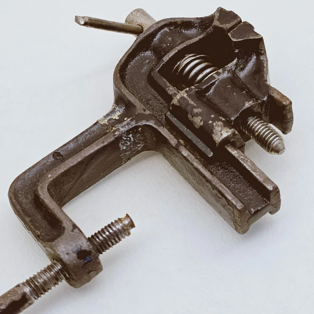 VINTAGE WATCHMAKER WATCH mechanics tool bench vise blacksmith jaws 2cm ...