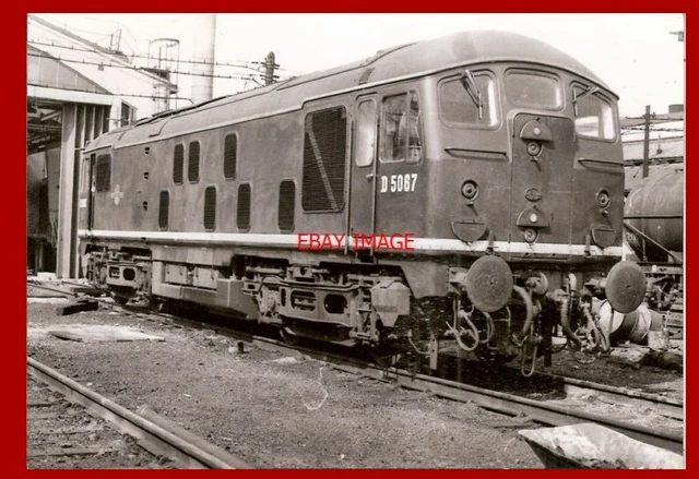 PHOTO CLASS 24 Loco No D5067 £1.85 - PicClick UK