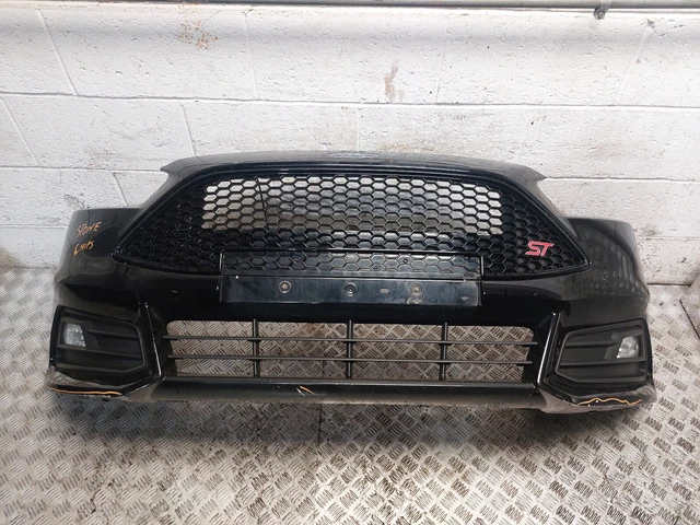 FORD FOCUS MK3 2016 St Complete Front Bumper With Fog Lights In Black £ ...