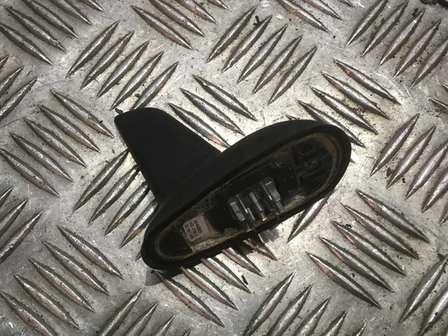 MERCEDES W204 CLASSE C Antenna Tetto Naviantene Navigatore A2048208275 ...