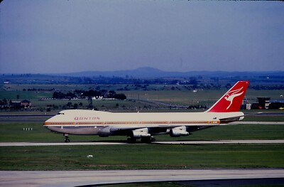 ORIGINAL COLOUR SLIDE Boeing 747 old livery VH-EB1 of Qantas £5.99 ...