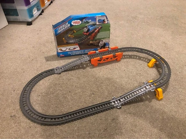 THOMAS & FRIENDS TrackMaster 2 in 1 Track Builder Set including Thomas ...