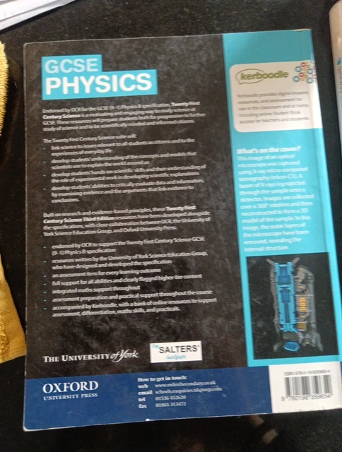 GCSE OCR PHYSICS Student Book (21st century Science 3rd Edition) £18.29 ...