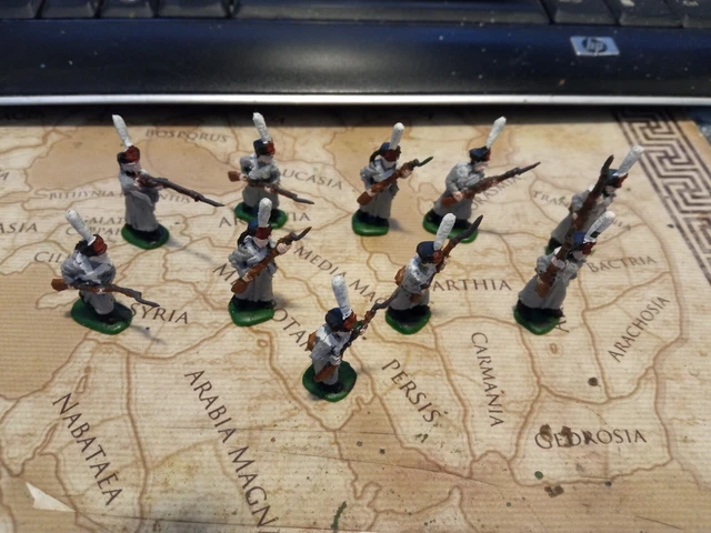 1 72 PLASTIC soldiers strelets Russian Grenadiers in Winter Dress ...