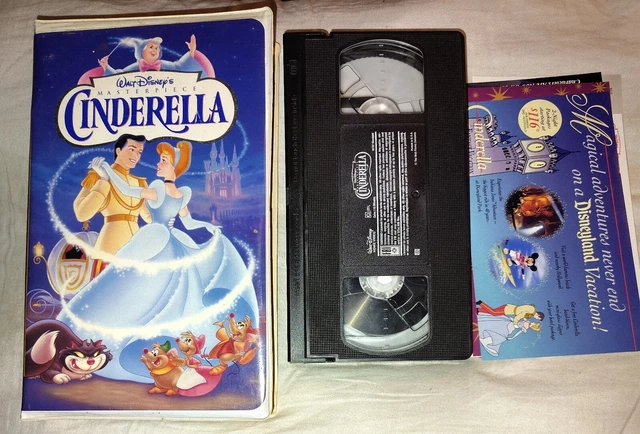 WALT DISNEY'S &CINDERELLA& 1995 - Masterpiece Collection - Rare 5265 £ ...