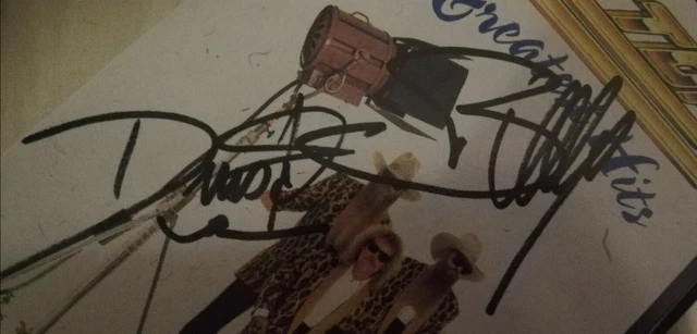 ZZ TOP - Autogramme von BILLY GIBBONS und DUSTY HILL auf VHS Kassette ...