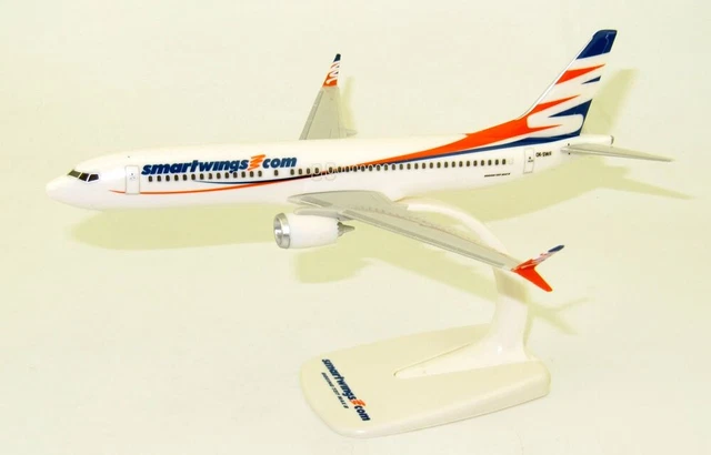 SMARTWINGS BOEING 737 MAX 8 Scale 1:200 inkl. Standfuß NEU OVP OK-SWF ...