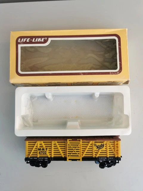 LIFE LIKE TRAINS 8460 Cattle Car MKT 4702 HO Box 1:87 Yellow Boxed ...