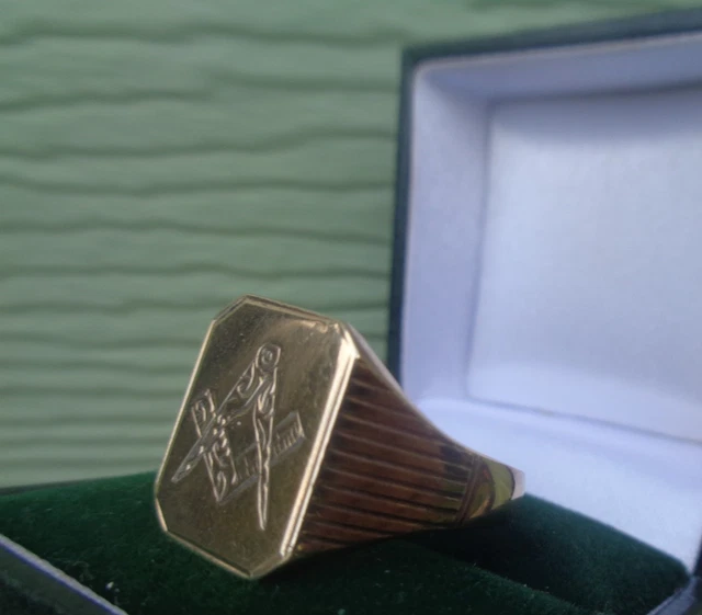 9CT GOLD MASONIC Ring HEAVY Vintage hallmark 1979 London Large size X 7 ...