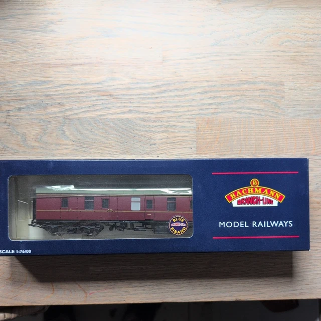 BACHMANN 39-176B BR Mk1 Full Brake BG Coach – Maroon – M81300 –#56 £28. ...