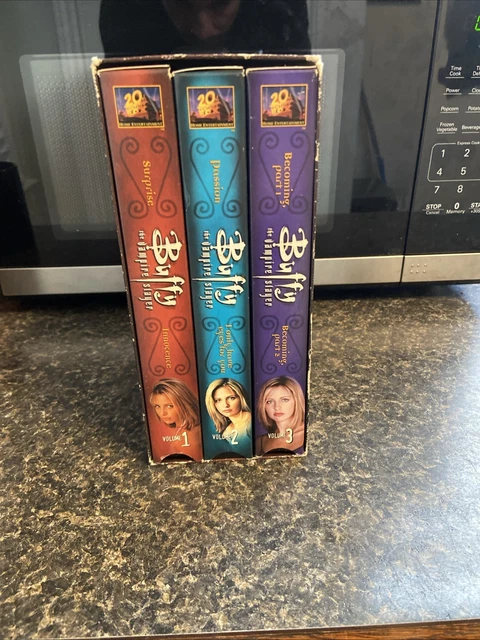 BUFFY THE VAMPIRE Slayer - The Buffy Angel Chronicles Box Set (VHS ...