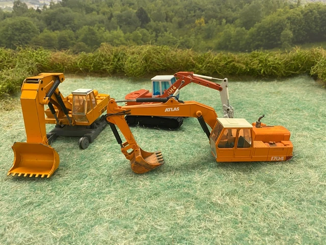 SCRAP CONRAD EXCAVATOR diggers 1:50 construction for Spares £16.56 ...