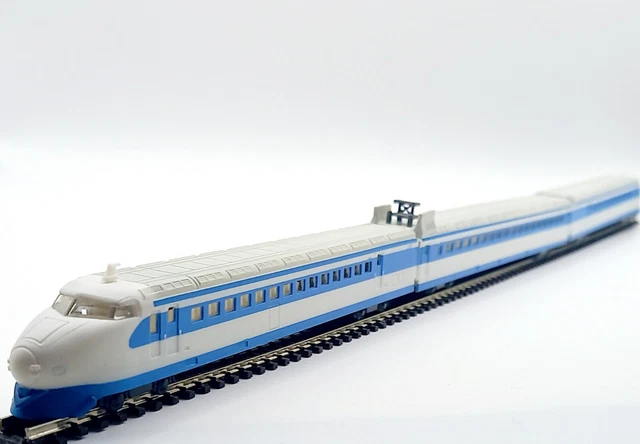 Z GAUGE SCALE Express Bullet Train Locomotive Model Railway Train Not ...