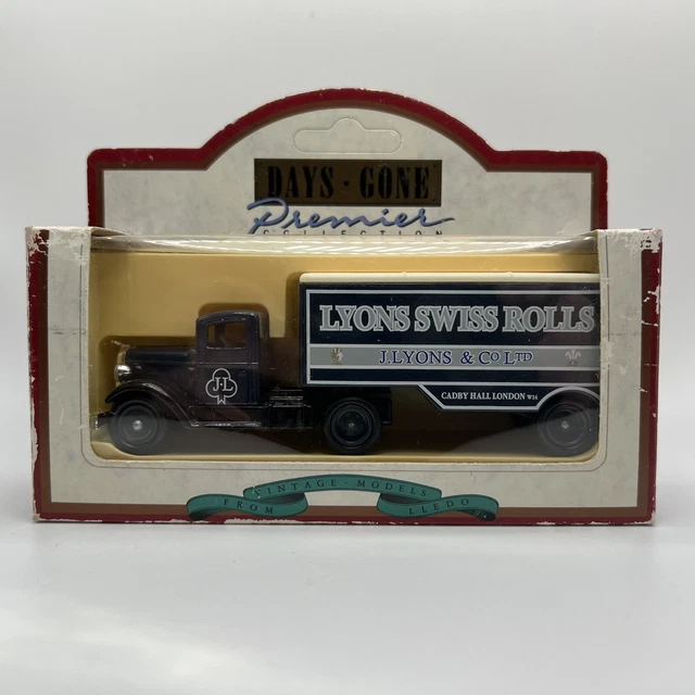 DAYS GONE 1935 Ford 3 Ton Articulated Truck Model Toy Lyon Swiss Rolls ...