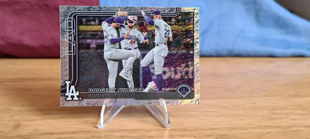 TOPPS SERIES 1 2025 LA Dodgers "Dodgers Swagger" Card Silver Holo Refractor £3.32 - PicClick UK