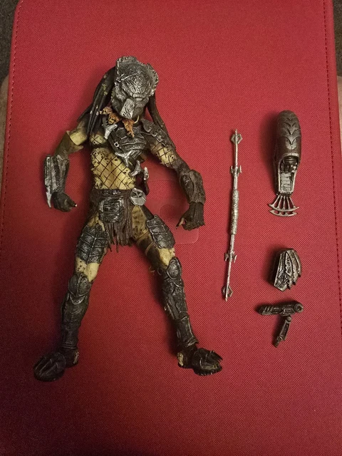 ALIENS VS PREDATOR AVP Requiem Masked Wolf Predator 8" Action Figure ...