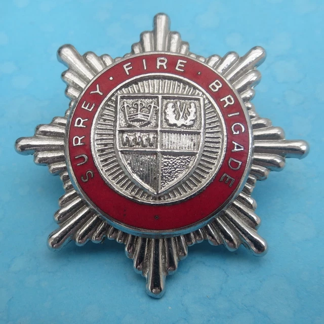 THE SURREY FIRE & Rescue Service/Brigade Cap/Hat Badge £7.50 - PicClick UK