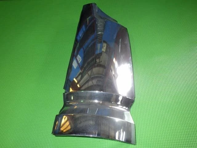 MITSUBISHI FUSO FUSO tractor 2002 Right Front Side Body Panel ...