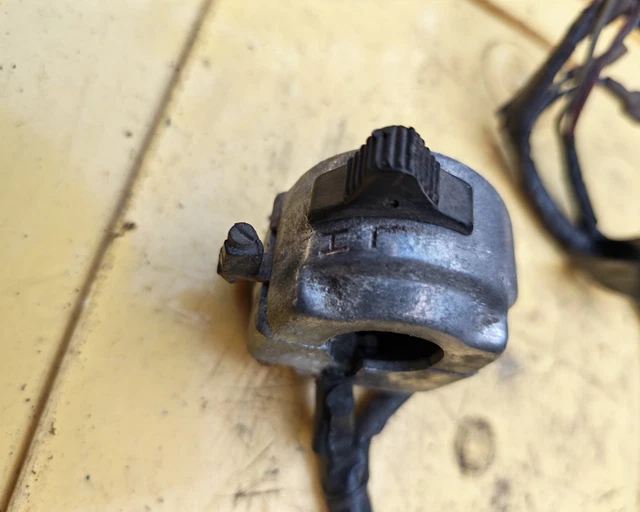 GENUINE TRIUMPH TR5T 500 Handlebar Switch Lights Horn 60-4001 £156.70 ...