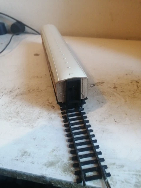 HORNBY R1039- GRESLEY composite in LNER Teak Coach 22357. 00 Guage £5. ...