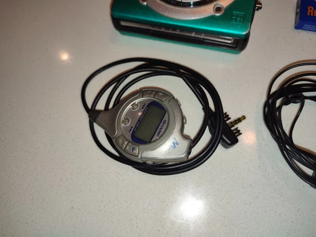 1990'S SHARP MD MINIDISC WALKMAN RECORDER - 702 GREEN + HEADPHONES £75. ...