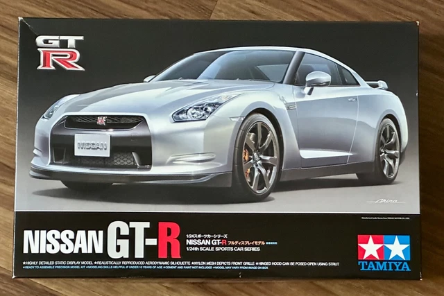 TAMIYA NISSAN SKYLINE GTR R35 - 1/24 scale model kit £35.95 - PicClick UK