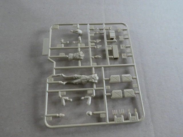 TAMIYA SDKFZ 232 Schwerer panzerspahwagen 8-rad Afrika korps kit 297 ...