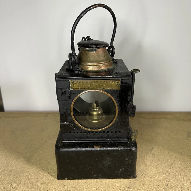 VINTAGE ORIGINAL LNER Stamped Steel And Copper Railway Oil Lamp/Lantern ...