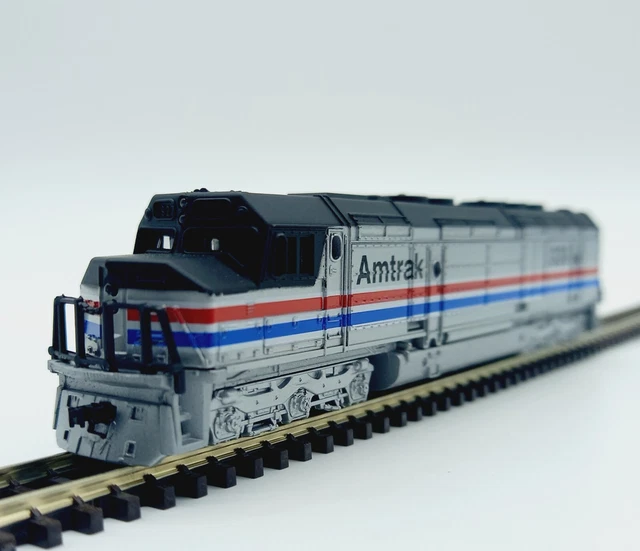 N GAUGE SCALE Amtrak Railroad Diesel Locomotive Train Engine Model ...