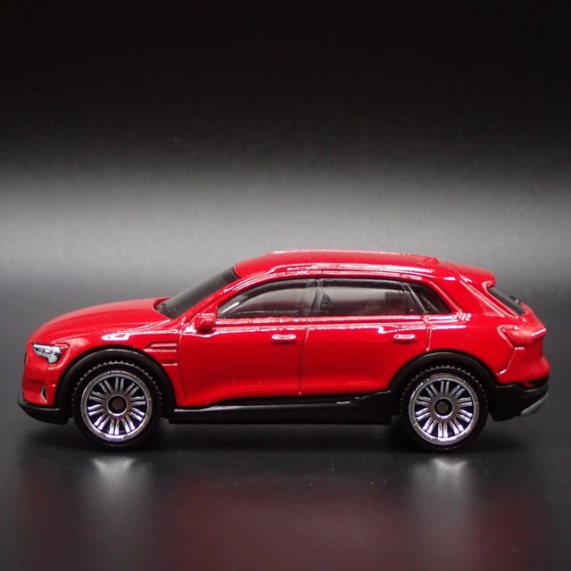 2018-2025 AUDI Q8 E Tron Etron 1:64 Scale Collectible Diorama Diecast ...