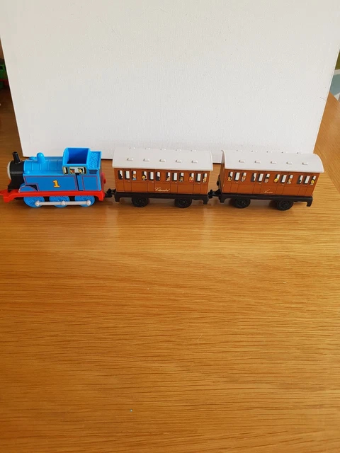 RARE MERIT THOMAS The Tank Engine With Annie & Clarabel Coaches ...