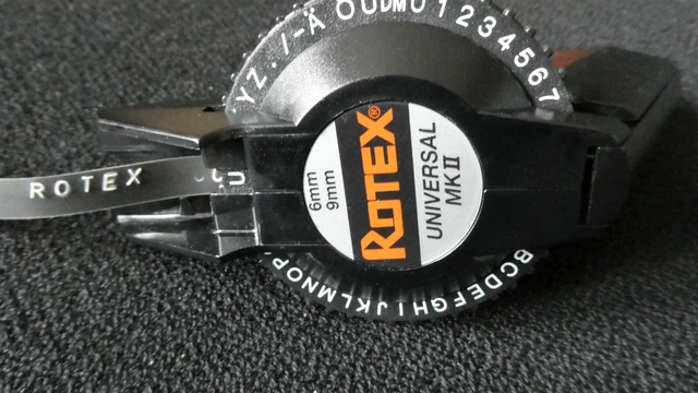 BESCHRIFTUNGSGERÄT VON ROTEX, 6/9mm, Universal MK2, manuell ...