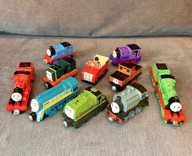 THOMAS THE TANK Engine Take N Play Take Along Metal Engines Bundle x 10 ...